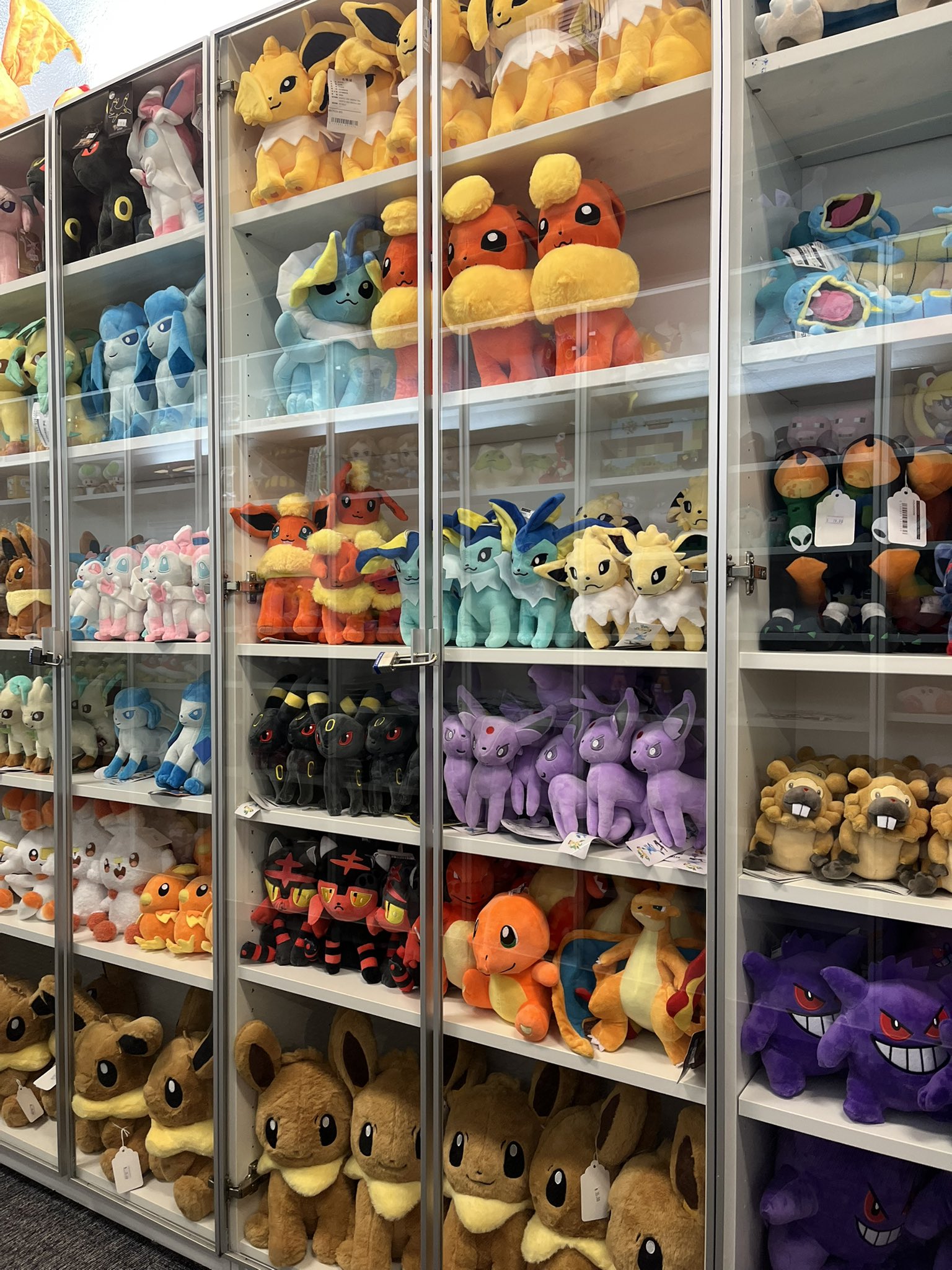 RETRO GAME TRADER – Oregon's Largest Retro Game Store